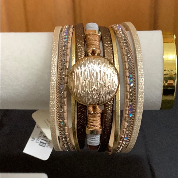 SAACHI | Jewelry | Nwt Saachi Gold Tone Multi Strand Bracelet | Poshmark